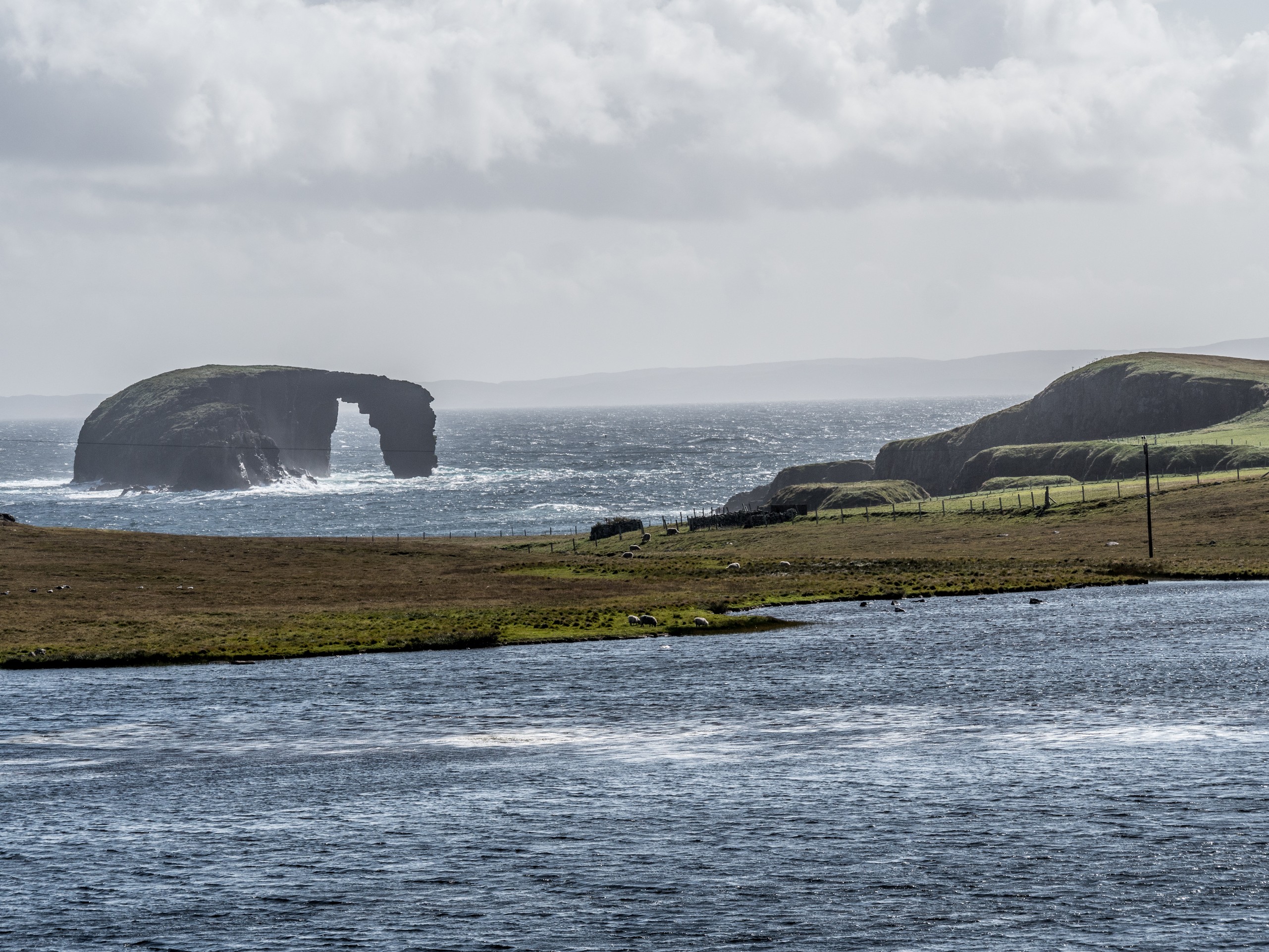Sauvages Îles Shetland : la magie de Northmavine et des falaises d'Eshaness